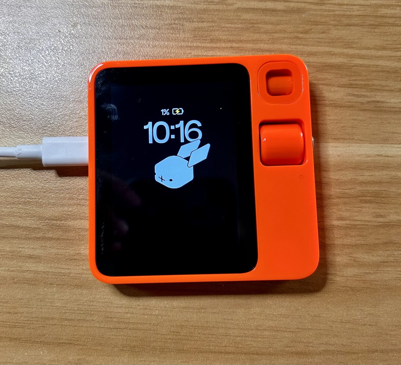 El Rabbit R1: ¿un Nuevo Aliado en Educación? | ciberespiral.org